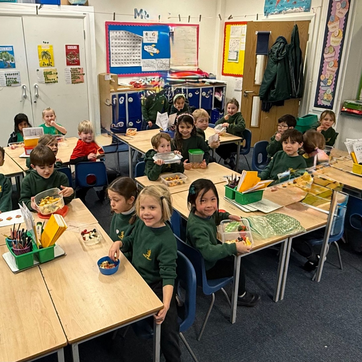 Sheen Mount Primary - Fruit salads, more flight and Beegu!